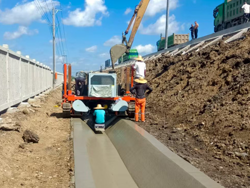 Water Canal | Channel Making Machine , paving Machine